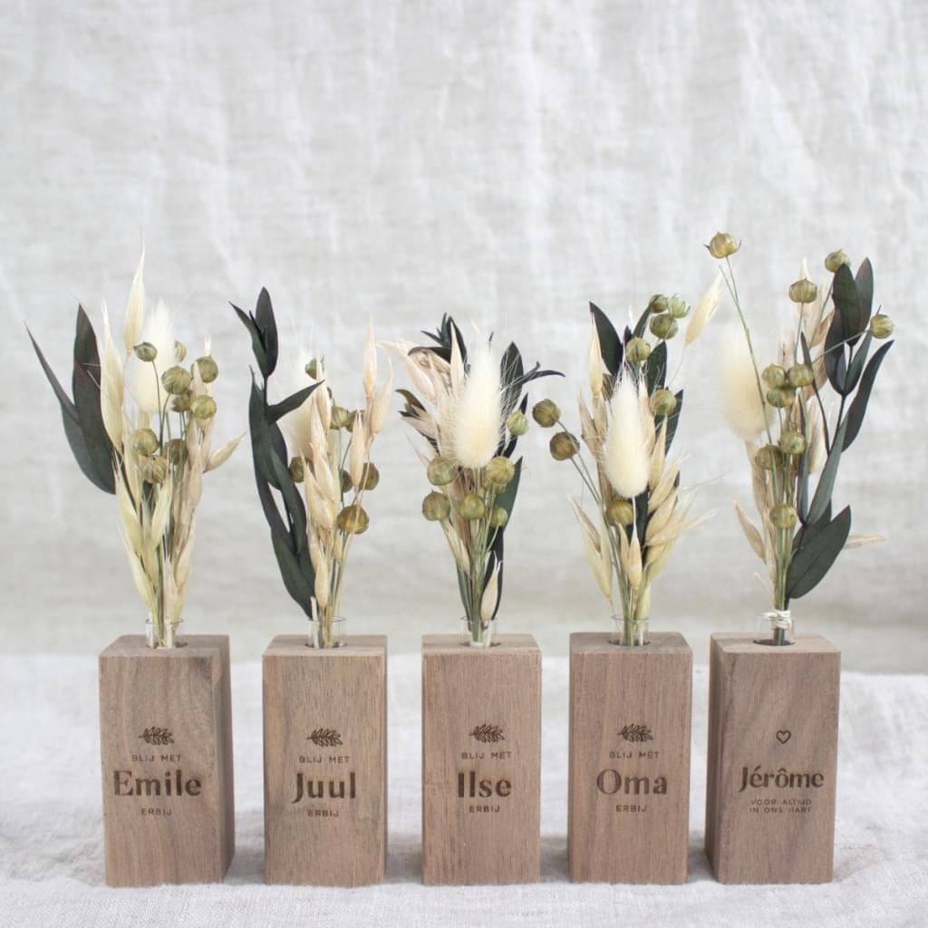 Vaasjes - Studio Blanche, unieke doopsuikers & geboortekaartjes